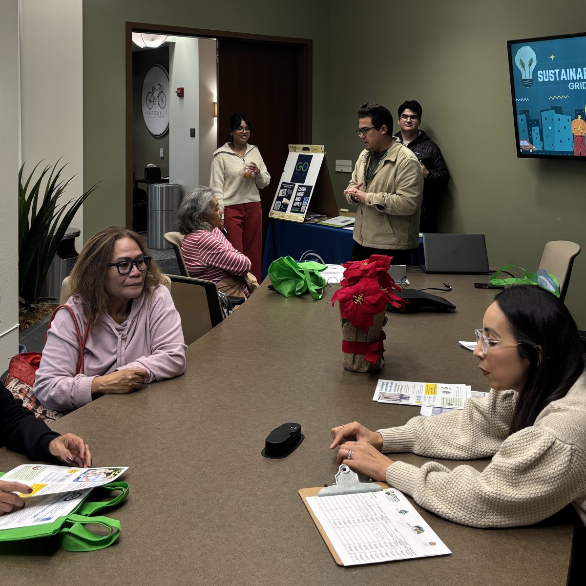 Senior Community Members Learn about Energy Efficiency at Fontana ...